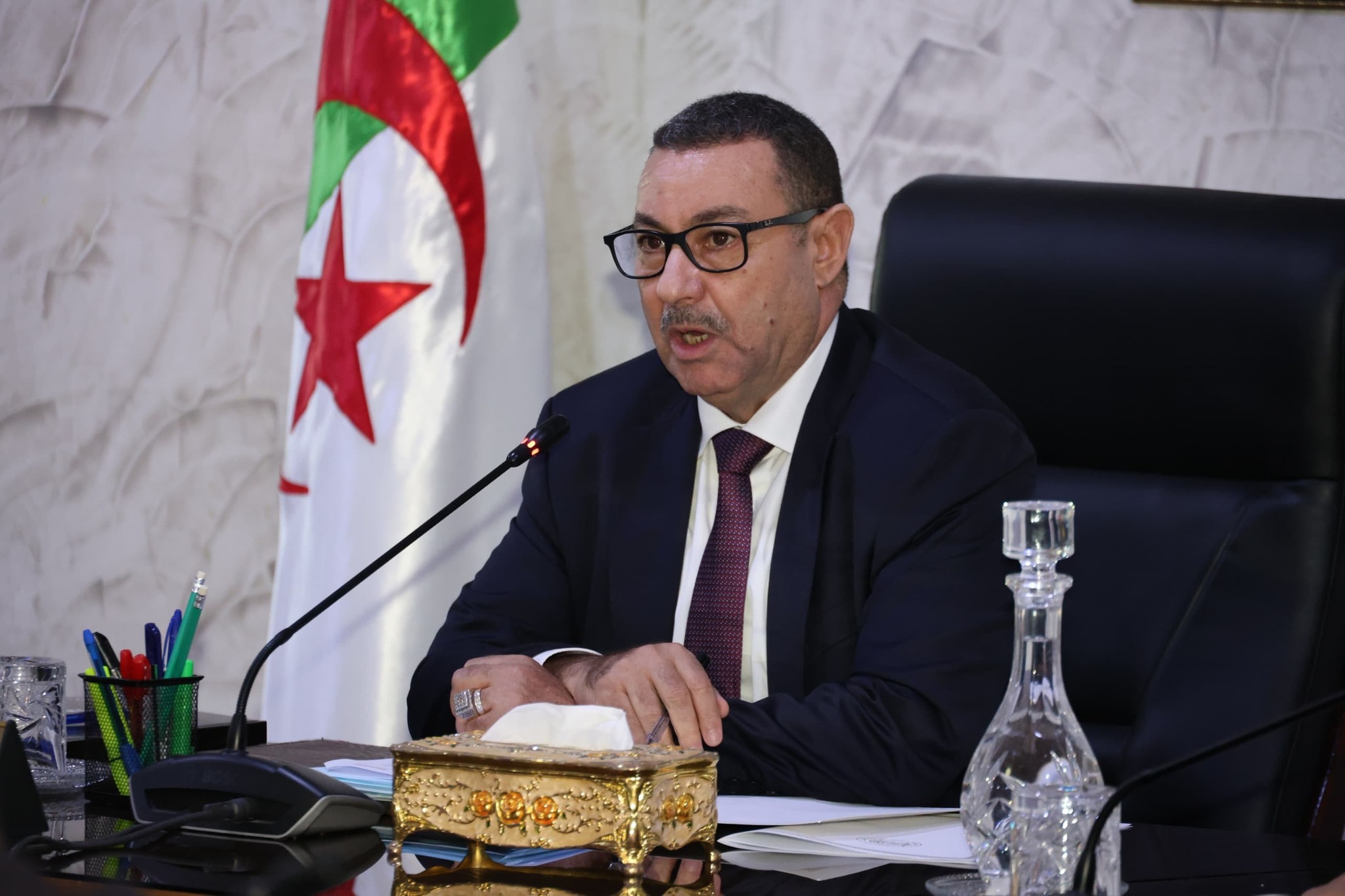 Sayoud préside une réunion de coordination avec les walis de la ...