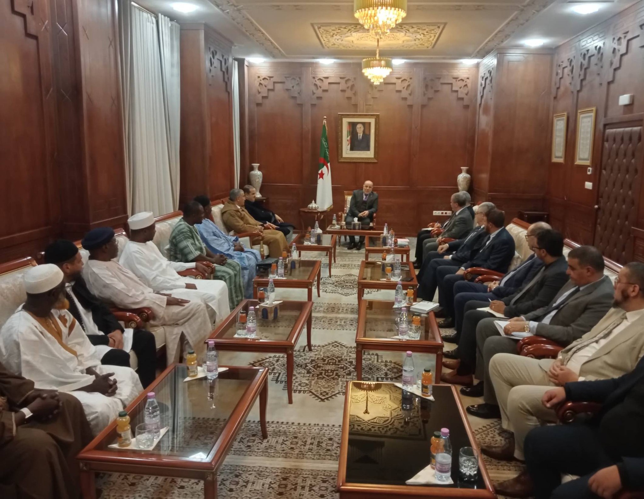 Belmehdi reçoit une délégation de cheikhs et d'oulémas africains ...